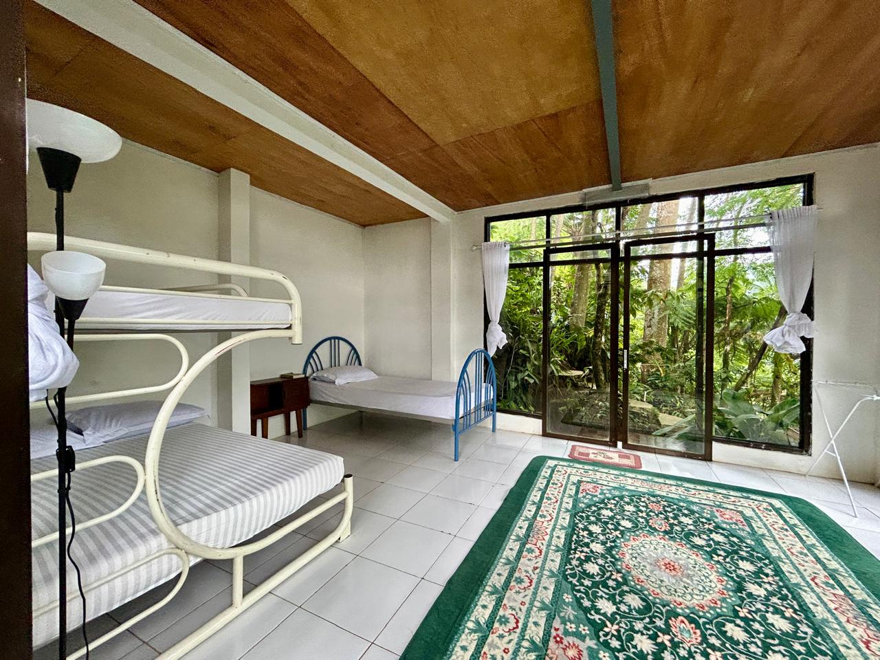 Staycation di Asap Isep Sukabumi - Indonesia A-Z